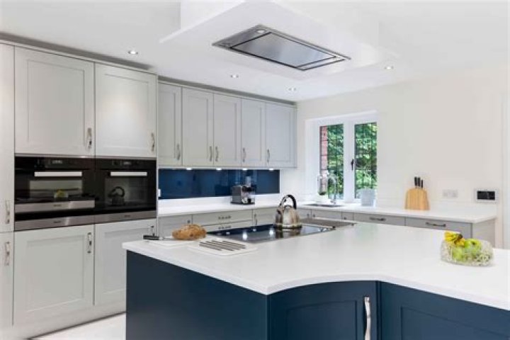 Is it law to have an extractor fan in a kitchen? - The Daily Insight